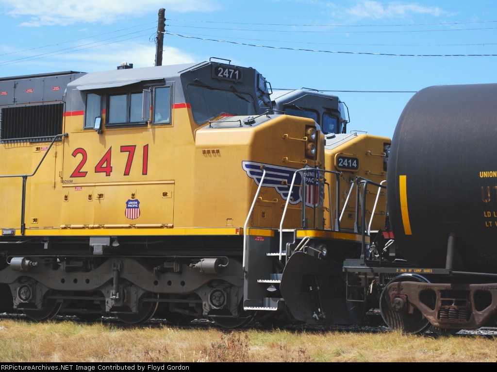 Early and late phases of UP SD60M's